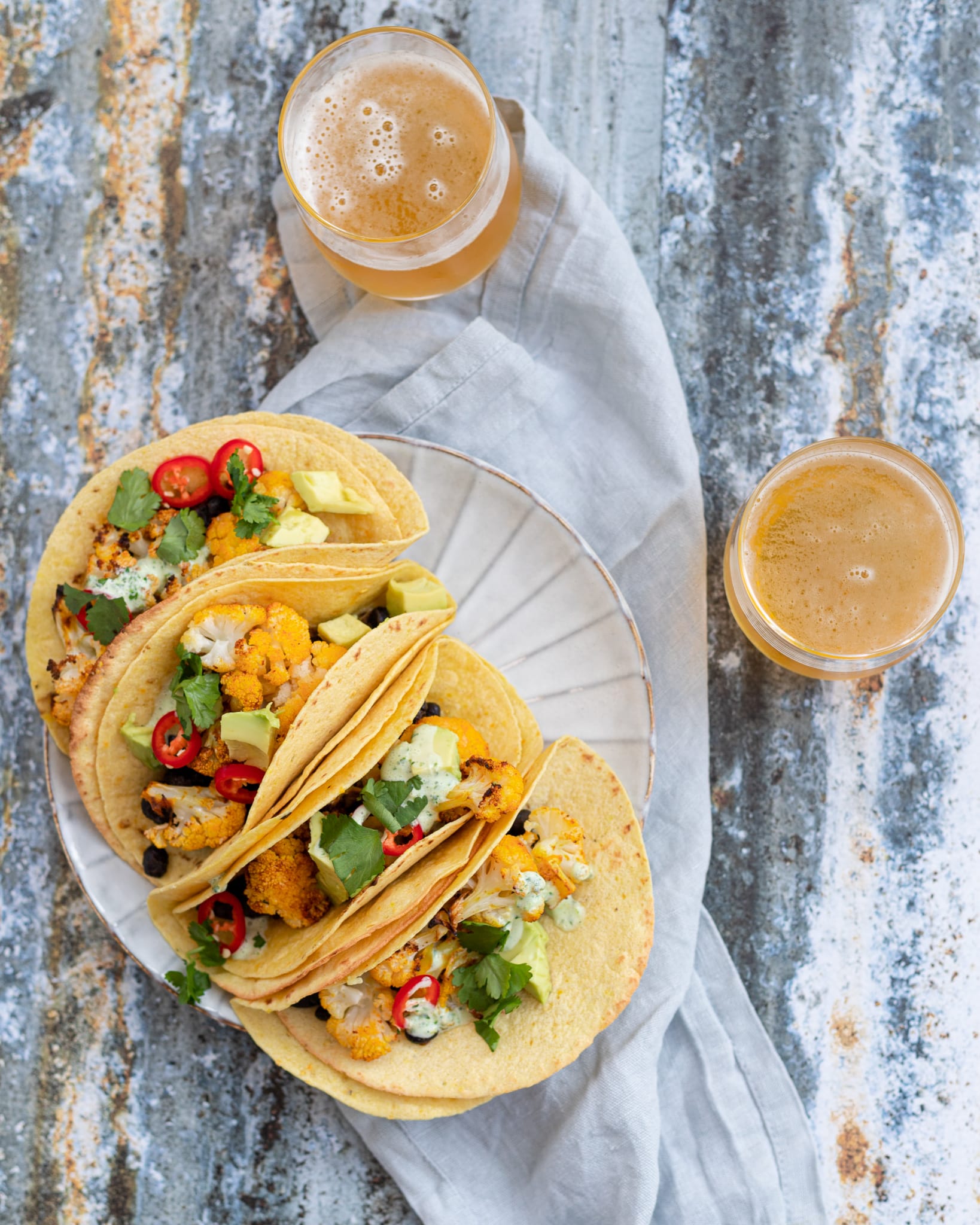 Taco's met geroosterde bloemkool en refried beans - Em's Real Food